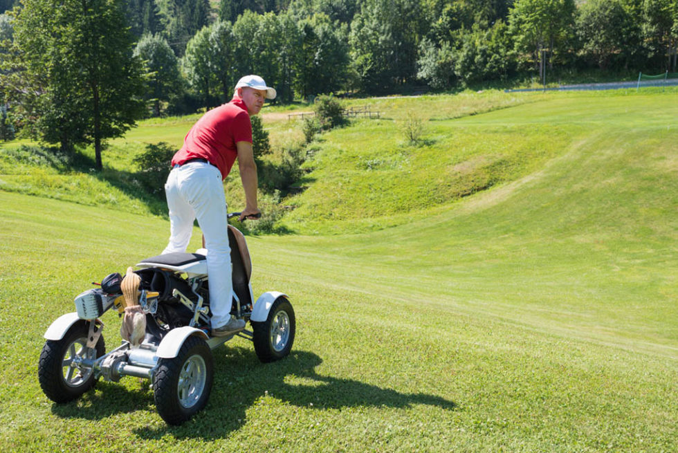 Electrical, single-seated, fairway rider Golf cart
